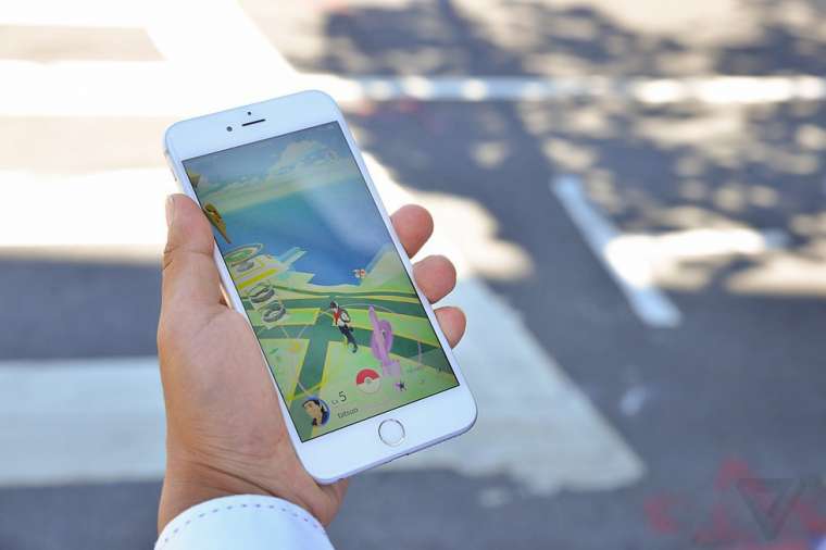 Pokémon Go, our virtual playground – Digital Media, Society, and Culture